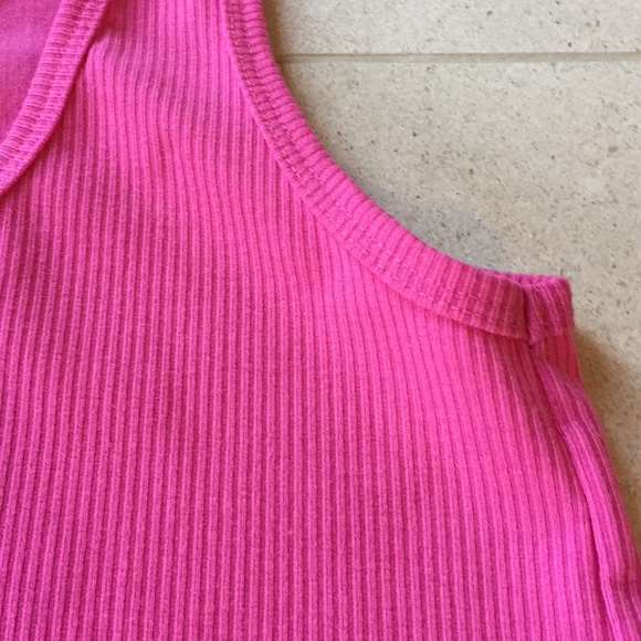 Under Armour | Tops | Under Armour Fitted Ribbed Heat Gear Tank | Poshmark