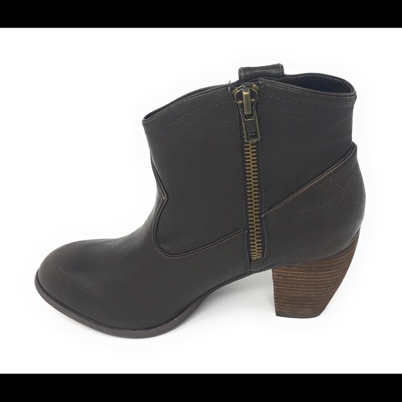 Not Rated | Shoes | Not Rated Geronimo Ankle Bootie Taupe | Poshmark