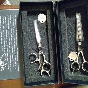 Makeup | Sam Villa Shears | Poshmark