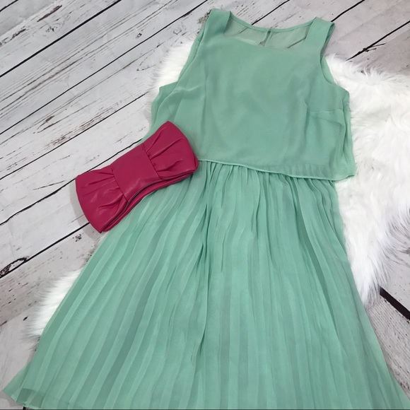 LC Lauren Conrad | Dresses | Lc Lauren Conrad Size 4 Green Chiffon ...