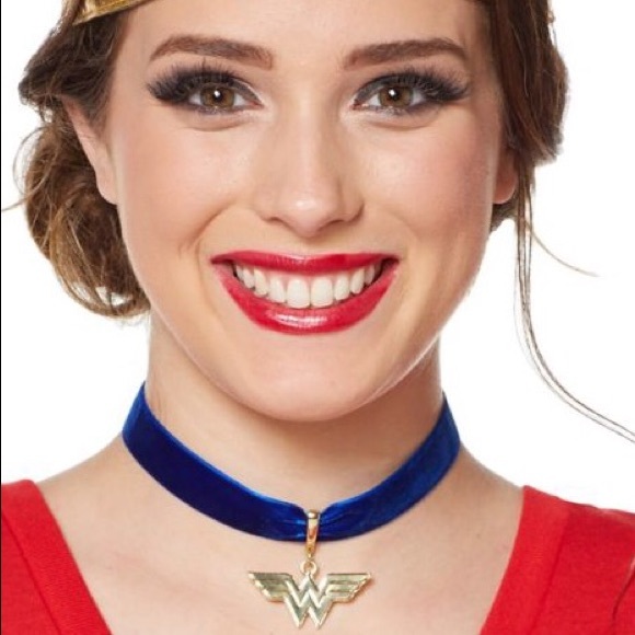 PINK Victoria's Secret | Tops | I Love Wonder Woman Lot Hat Choker ...