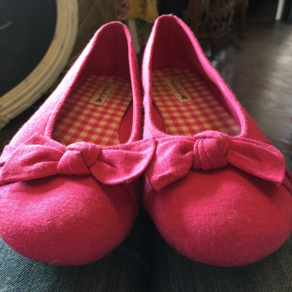 American Eagle Outfitters | Shoes | American Eagle Pink Bow Flats ...