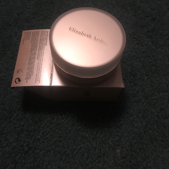 Elizabeth Arden | Makeup | Elizabeth Arden Powder | Poshmark