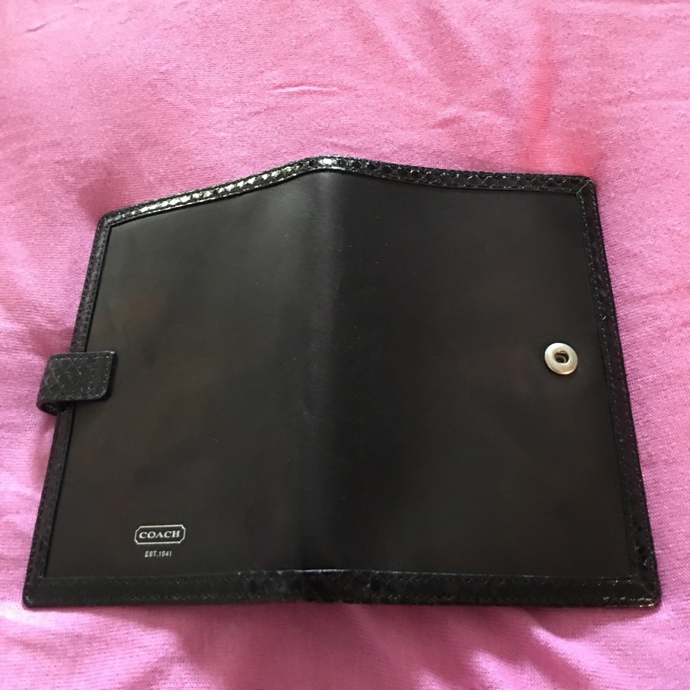 Coach Address Book With Snakeskin Contours - Gem