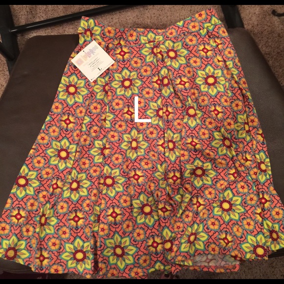 LuLaRoe | Skirts | Lularoe Madison Skirt Large | Poshmark