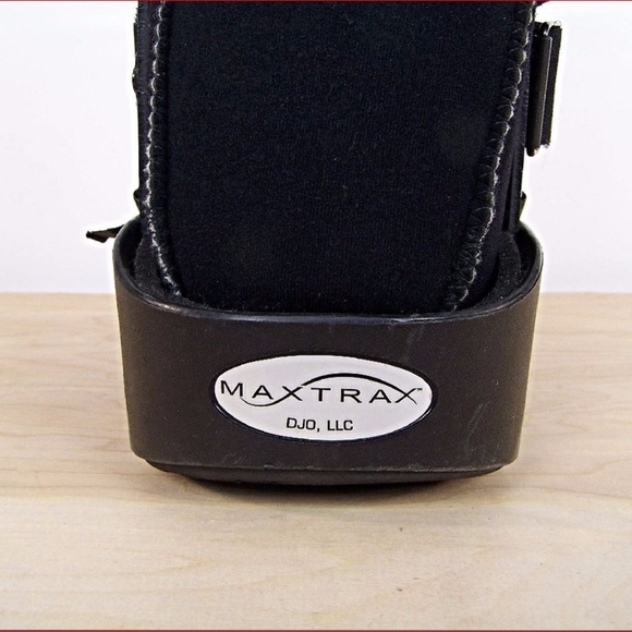 ProSTEP | Other | Donjoy Maxtrax Walker Brace Walking Boot | Poshmark