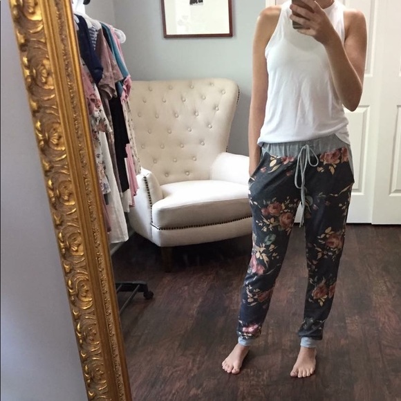 12 Pm By Mon Ami | Pants & Jumpsuits | 2pm By Mon Ami Brand Floral ...