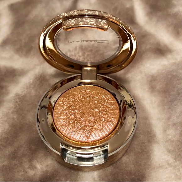 MAC Cosmetics | Makeup | Mac Holiday 27 Stylishly Merry Eyeshadow ...
