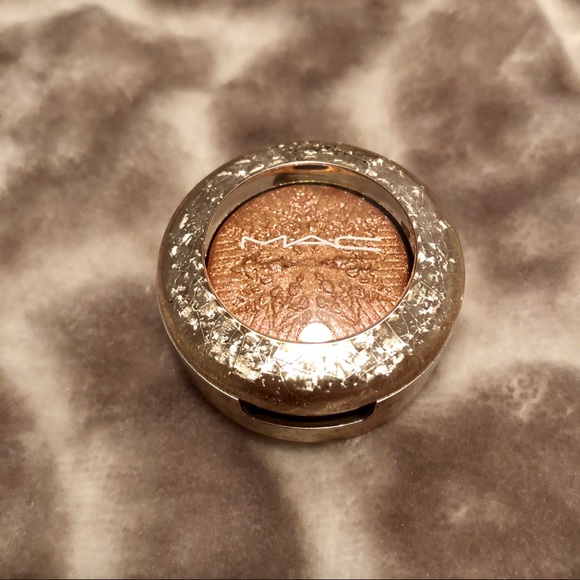 MAC Cosmetics | Makeup | Mac Holiday 27 Stylishly Merry Eyeshadow ...