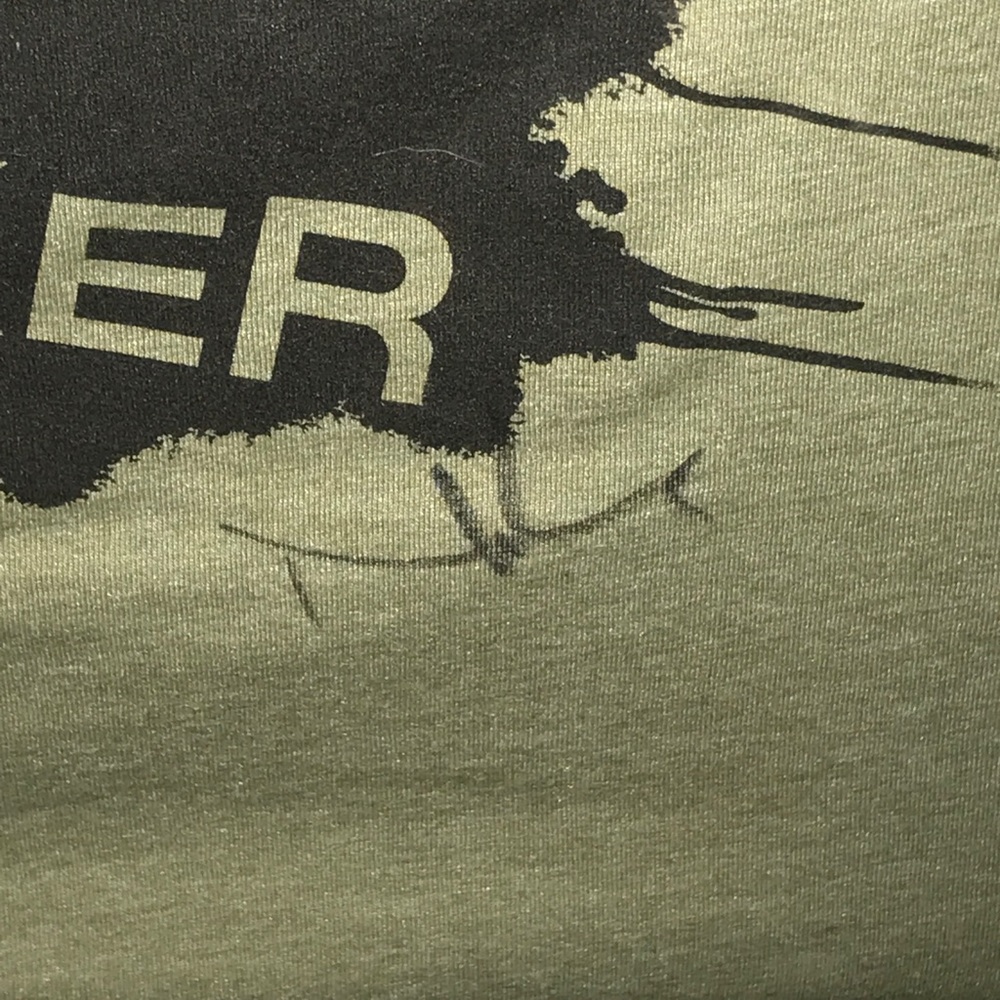 Walking Dead Actor Norman Reedus Signed Shirt - Gem