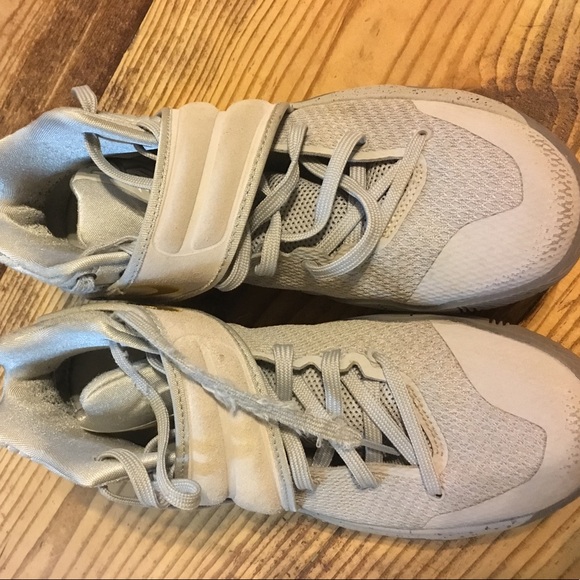 Nike | Shoes | Kyrie Irving 2 Basketball Shoes Mens | Poshmark