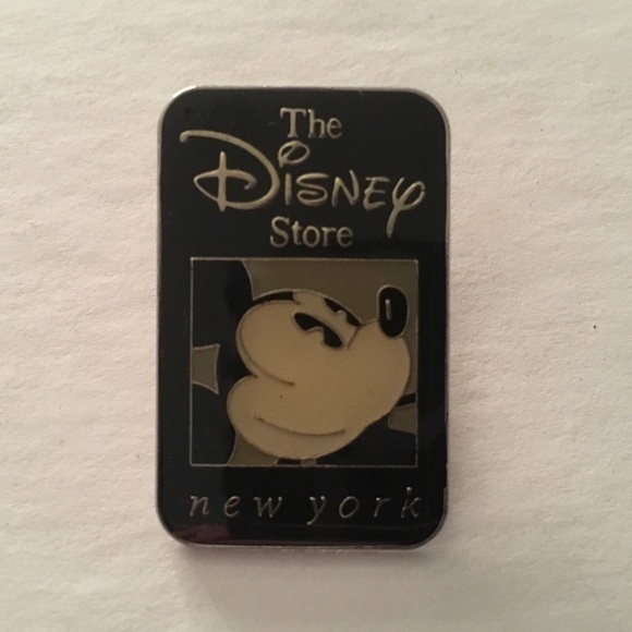 Disney | Accessories | Vintage Collectible Disney Store Pin | Poshmark