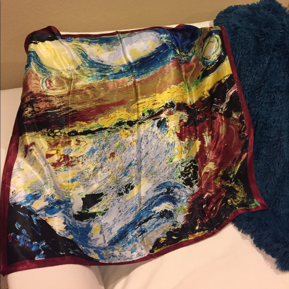 Silky Scarf With Beautiful Artsy Design. - Gem