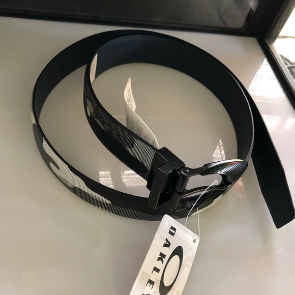 Oakley | Accessories | New Oakley Men Belt Sie Large | Poshmark