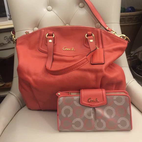 Coach | Bags | New Coach Set | Poshmark