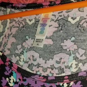 LuLaRoe | Tops | Lula Roe Perfect T | Poshmark