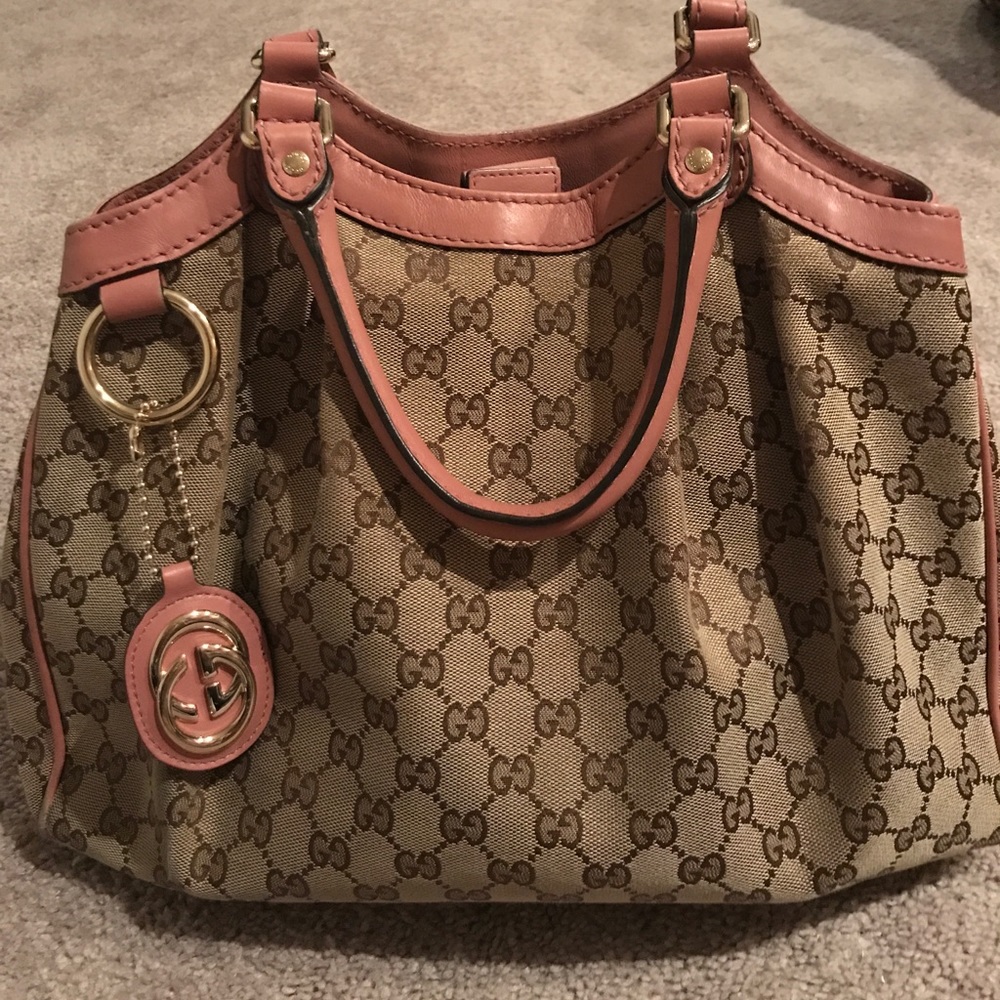 Authentic Gucci Logo Bag - Gem