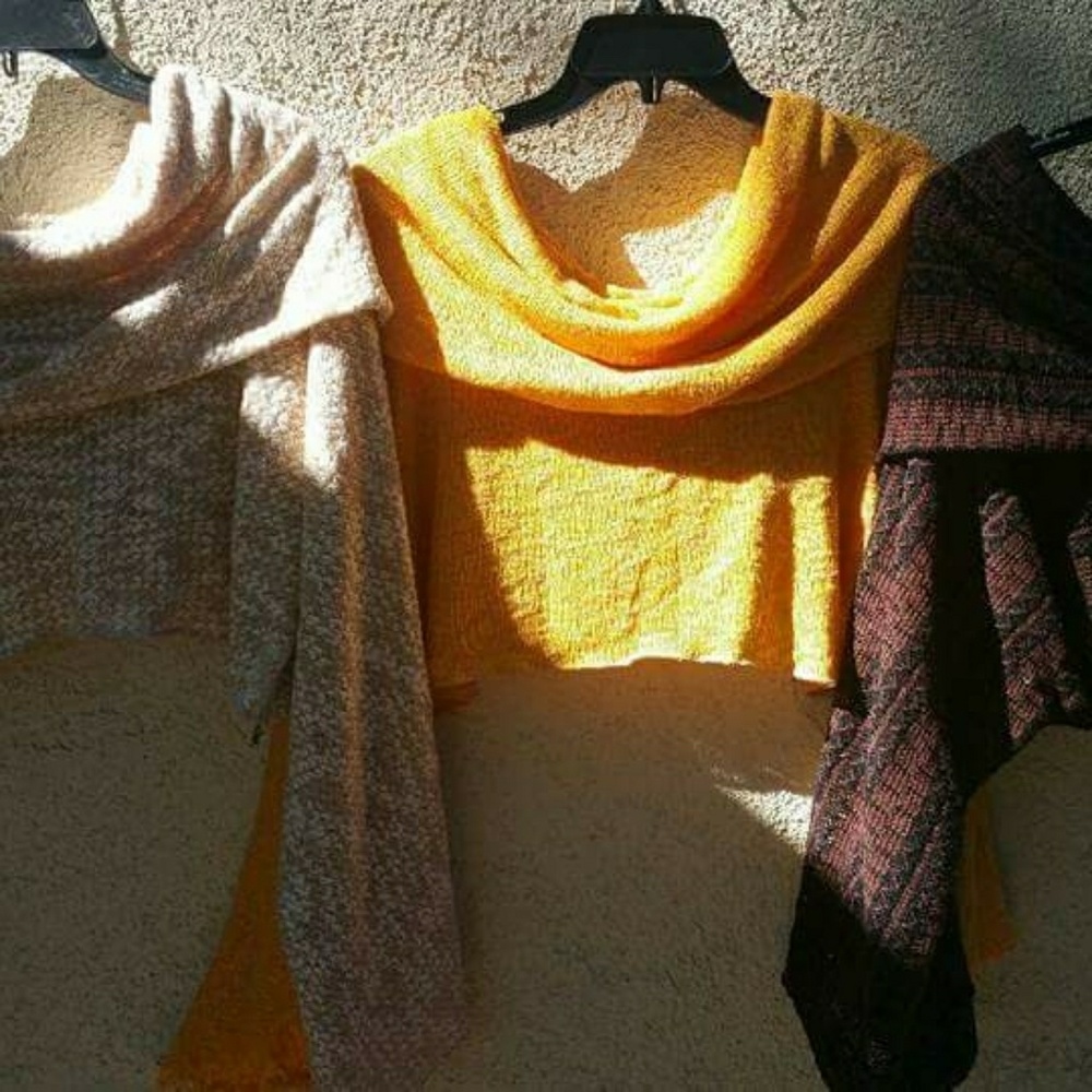 Colored Shrugs Give The Color You Want - Gem