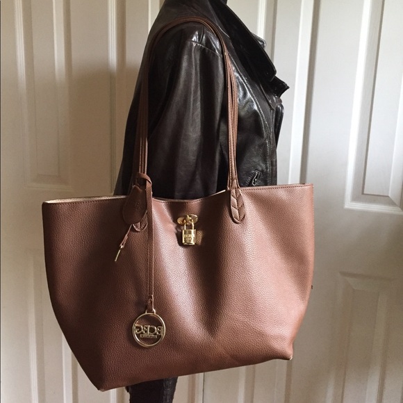 BCBG | Bags | Bcbg Tote | Poshmark