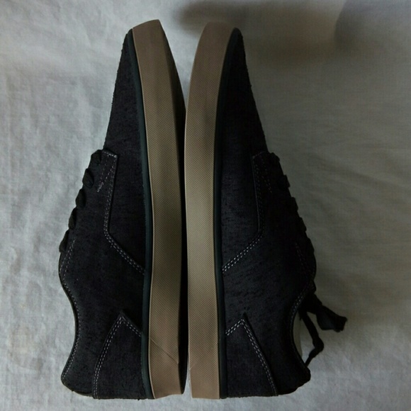 Volcom | Shoes | Volcom Mens Govna Black Sneakers | Poshmark