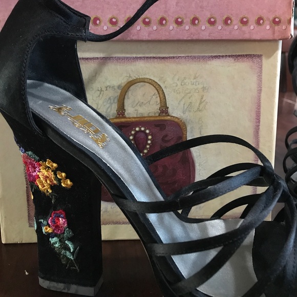 Jennifer Lopez | Shoes | Jennifer Lopez Heels From Jlo Collection ...