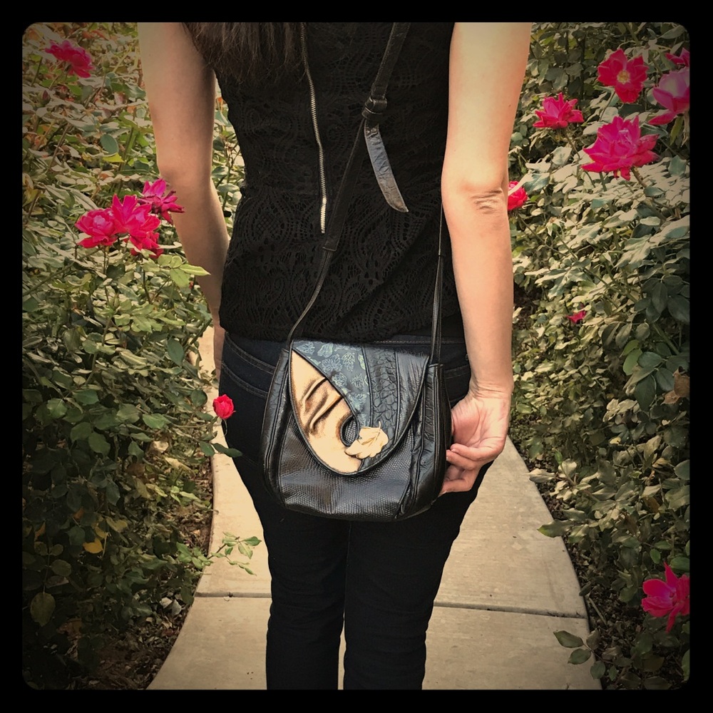 Sharif Black And Gold Decorative Leaf Purse - Gem