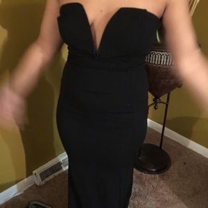 Windsor | Dresses | Super Cute Black Cleavage Dress Perfect For Prom ...
