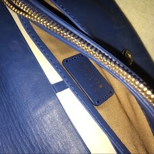 Stuart Weitzman | Bags | Nwt Stuart Weitzman Chain Wallet Crossbody ...