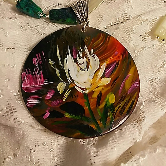 HANDCRAFTED | Jewelry | Hand Painted Flower On Shell Necklace Set ...