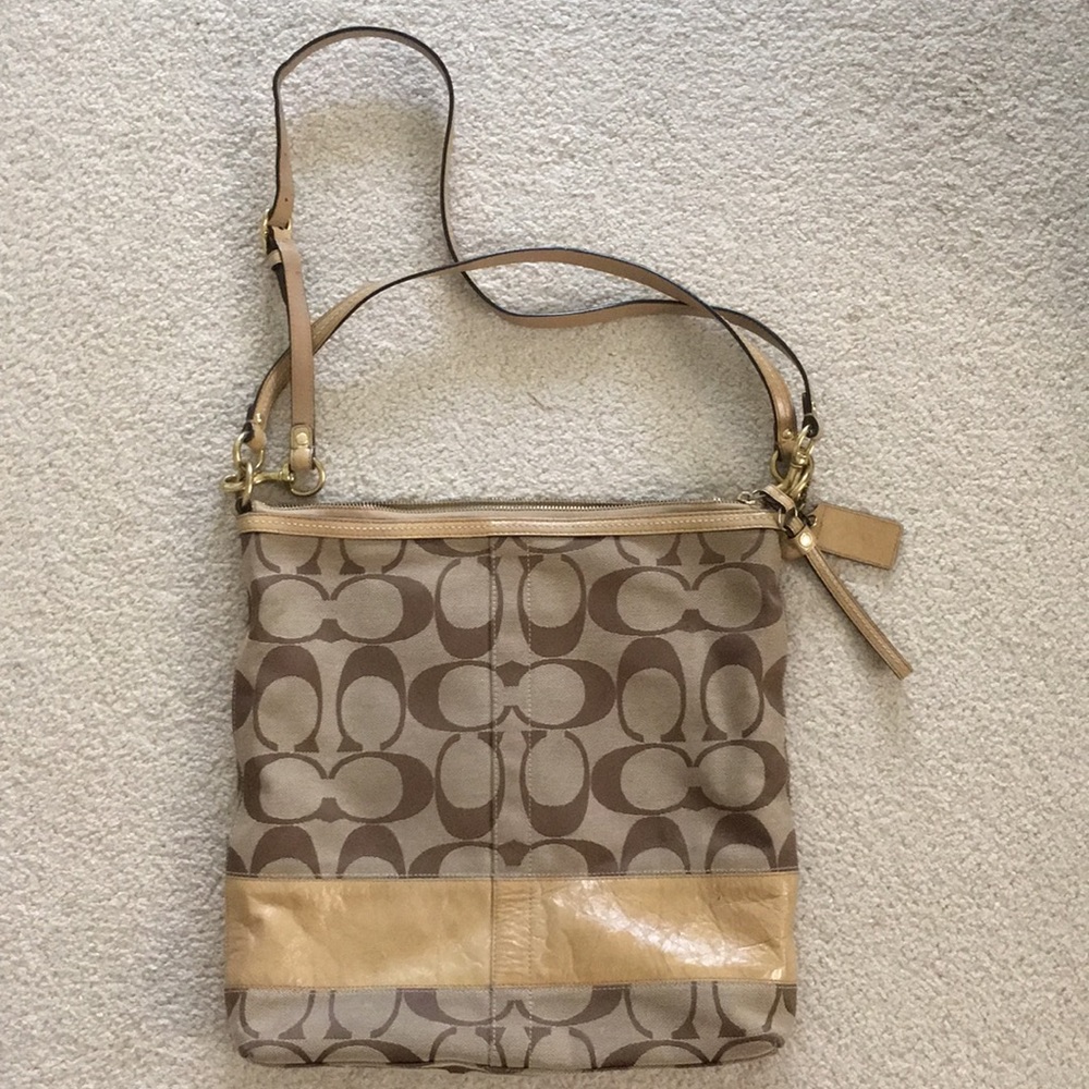 Coach Side/Shoulder Signature Bag, 100% Authentic - Gem