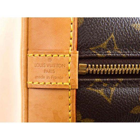 Louis Vuitton | Bags | Authentic Louis Vuitton Signature Monogram ...