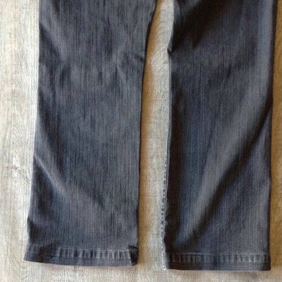 Lee | Jeans | Lee Classic Fit At The Waist 6m | Poshmark