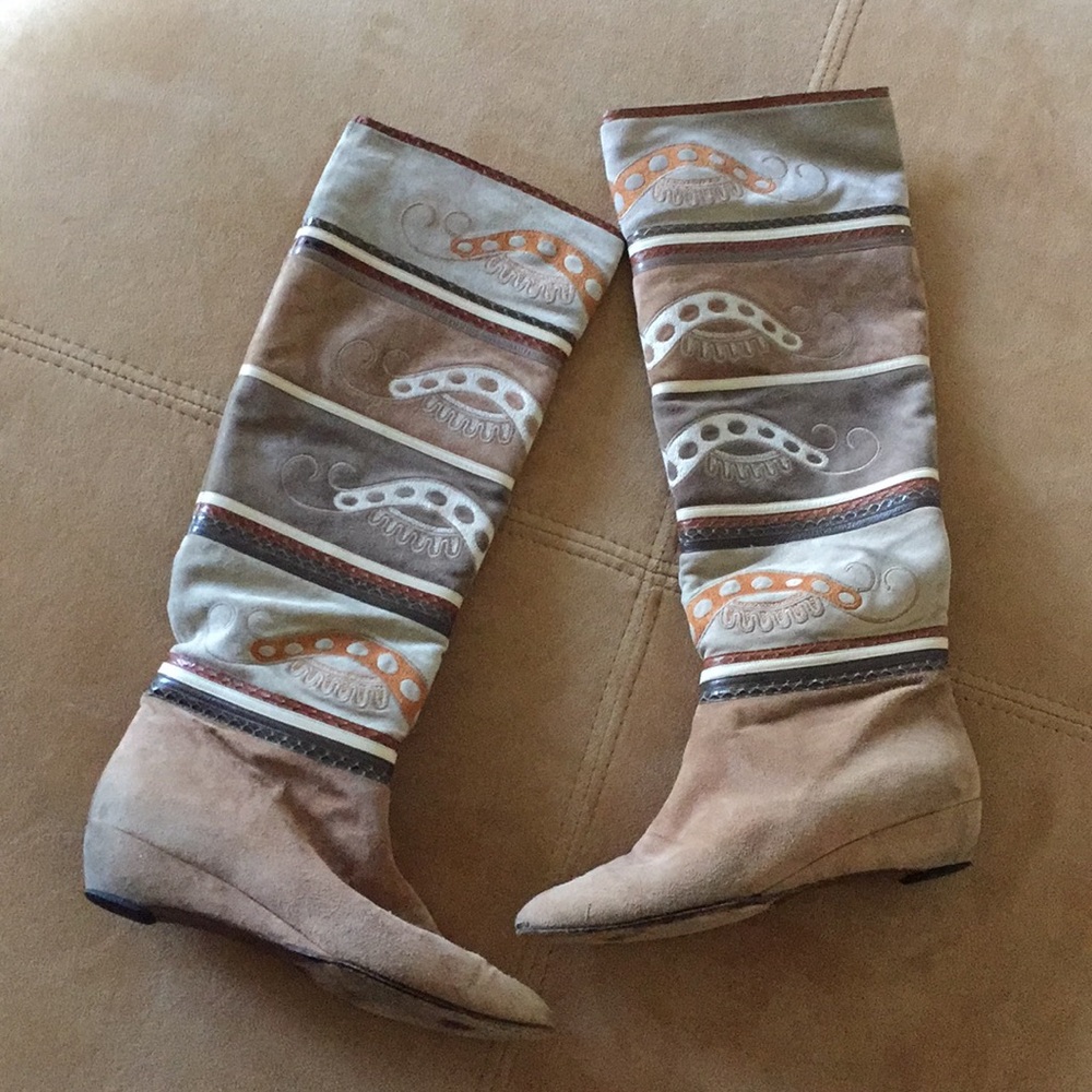 Italian Leather Suede Boots With Eye Design - Gem