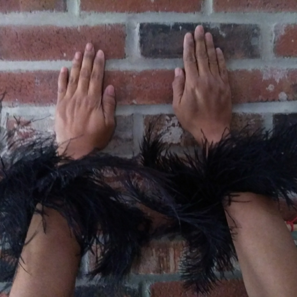 Dramatic Fan-Like Black Ostrich Feather Cuffs - Gem