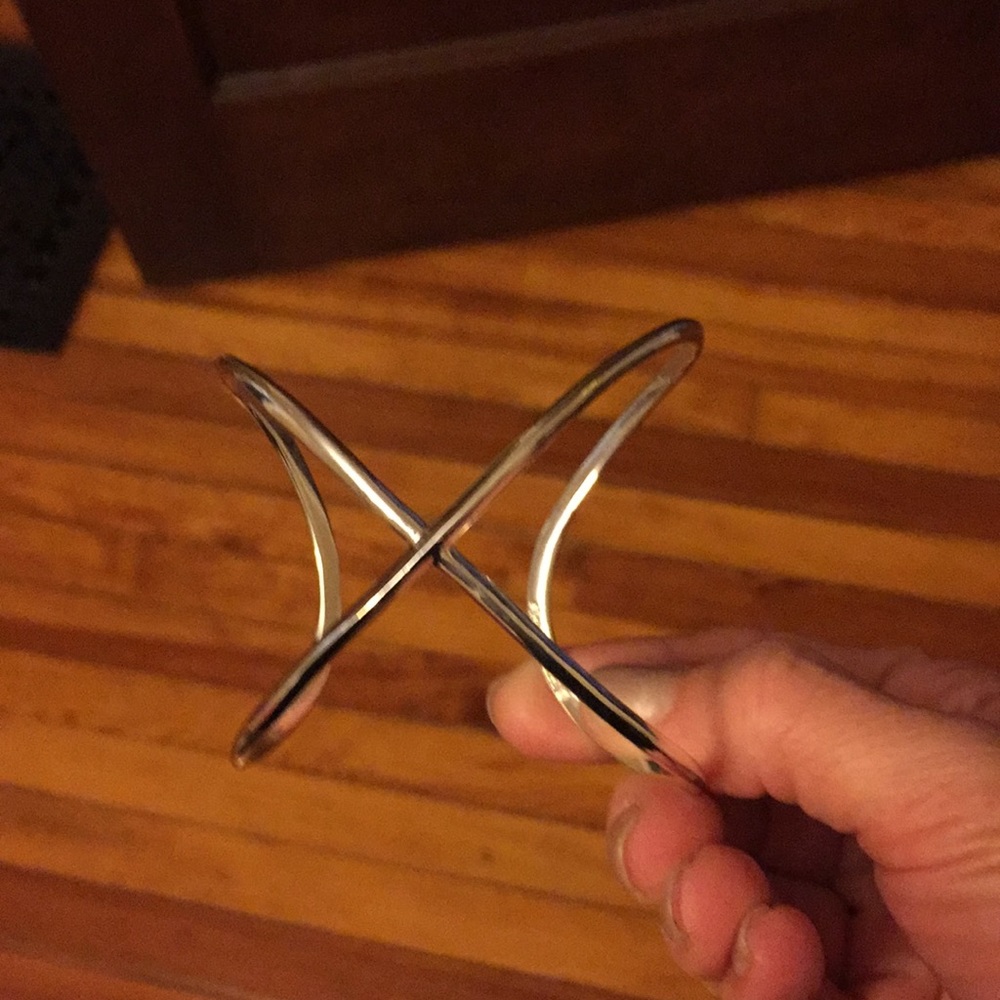 Sculpted X Cuff - Gem
