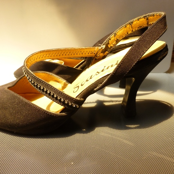 scasini | Shoes | Scasini Peau De Soie Rhinestone Straps 25 Heels ...