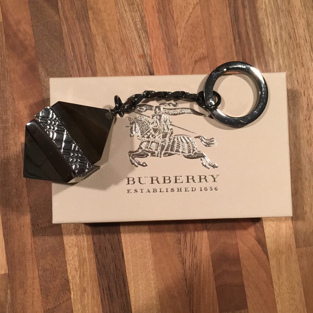 Burberry Key Smoky Prism Key Chain - Gem
