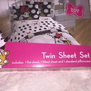 Disney | Bedding | New Disney Minnie Mouse Twin Sheet Set | Poshmark