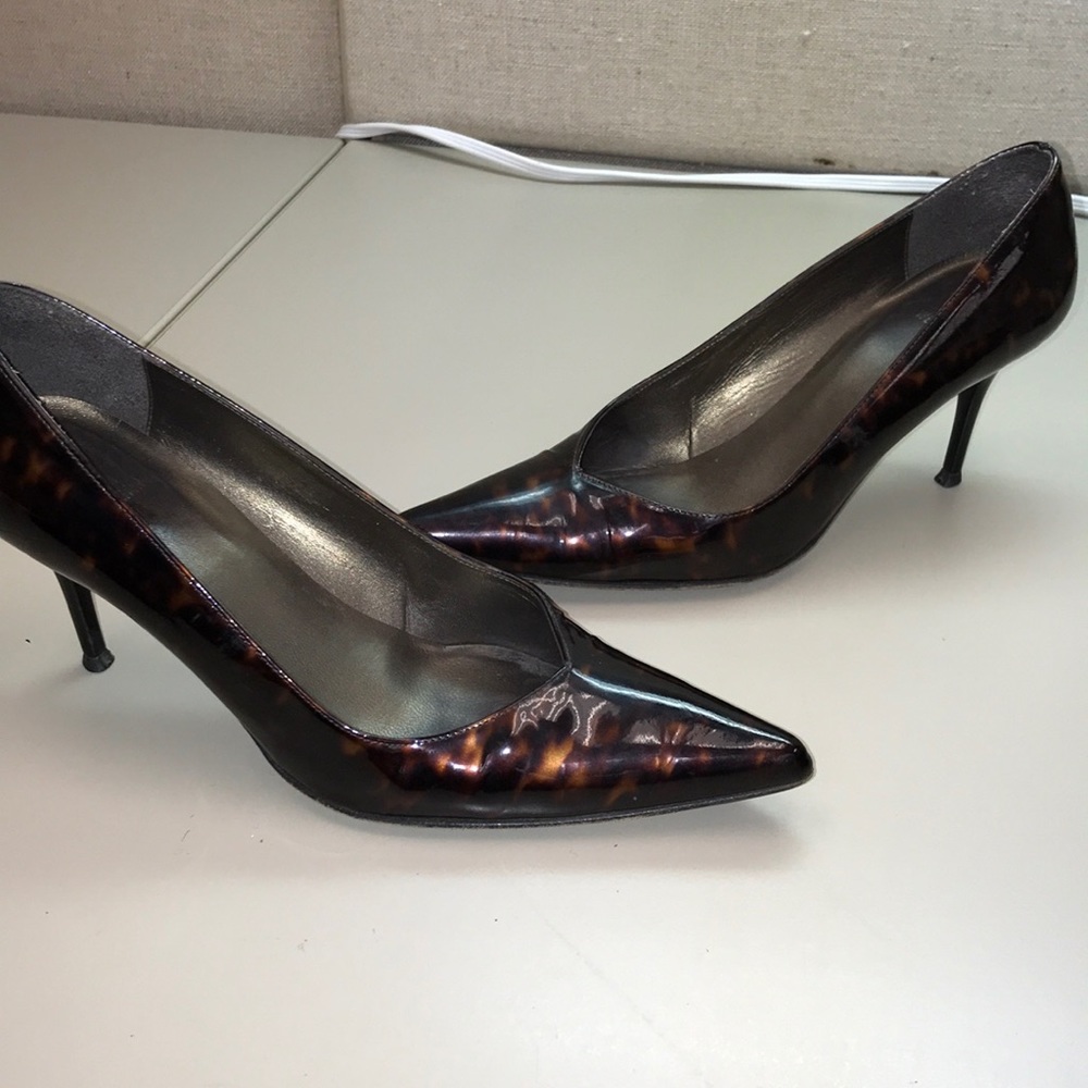 Stuart Weitzmsn Pumps - Gem