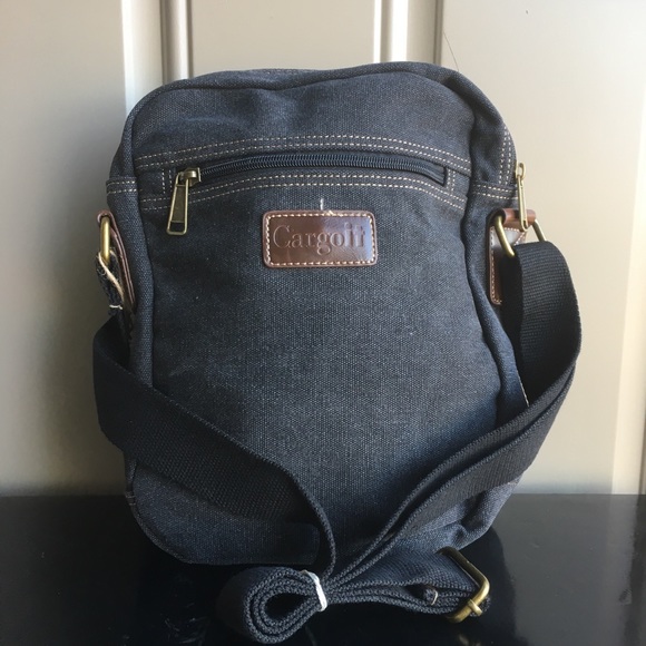 Cargoit | Bags | Cargoit Canvas Cross Body Bag | Poshmark