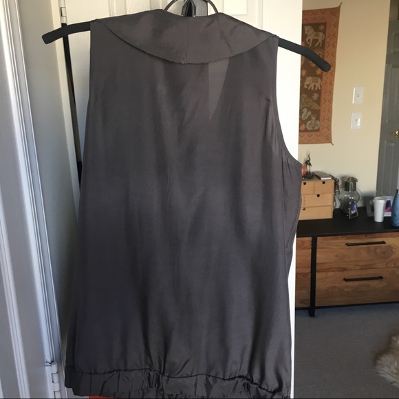 Banana Republic | Tops | Banana Republic 0 Silk Cascade Ruffle Shelltop ...