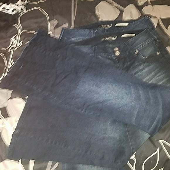 Hot Topic | Jeans | Hot Topic Lovesick Girls Superflares | Poshmark