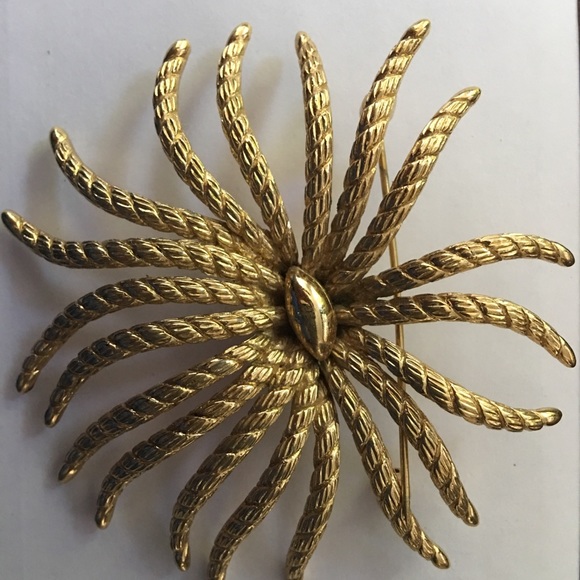 Jewelry | Vintage Large Gold Monet Pin Brooch | Poshmark