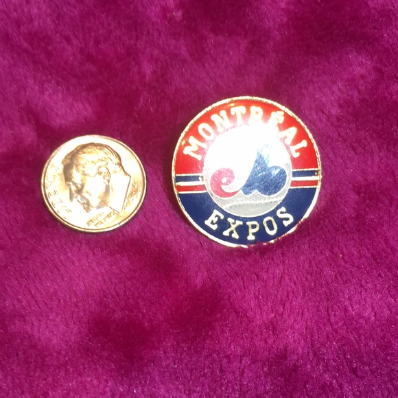 Jewelry | Montreal Expos Pin Button Vintage | Poshmark