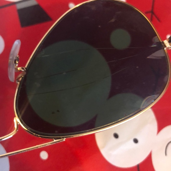 Ray-Ban | Accessories | Ray Ban Gold Rimmed Aviators W Case Cracked ...