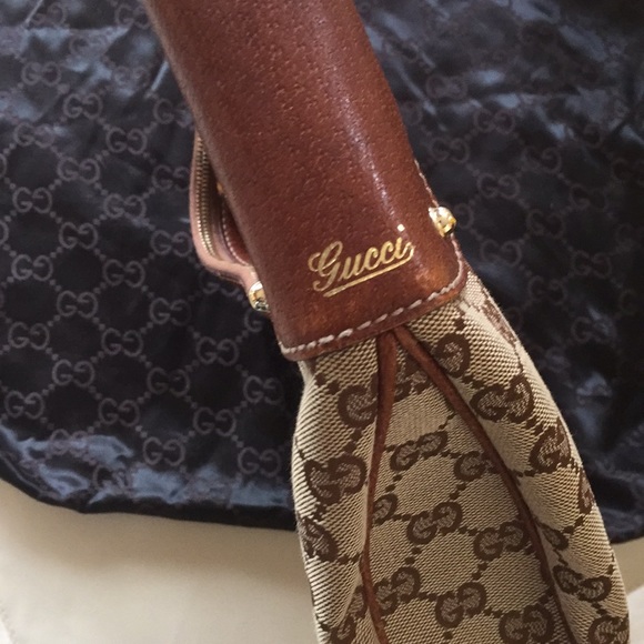 Gucci | Bags | Authentic Traditional Gucci Purse With Dust Bag | Poshmark