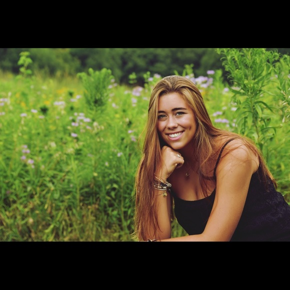 Avery's Closet (@averymacklin15) | Poshmark