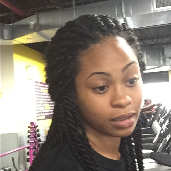 Cherese's Closet (@cherese_15) | Poshmark