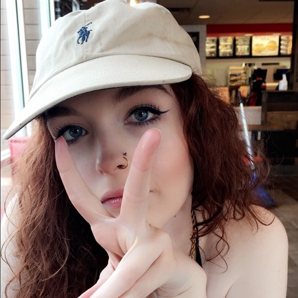 Kalyn's Closet (@kalynbdavis) | Poshmark