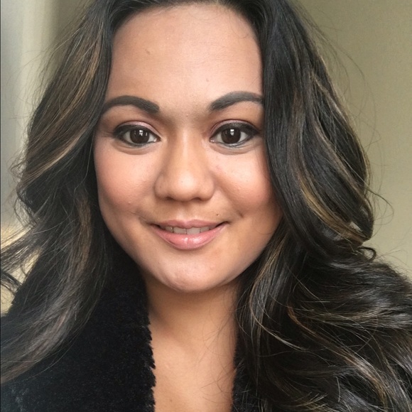 Raissa's Closet (@raissajoy) | Poshmark